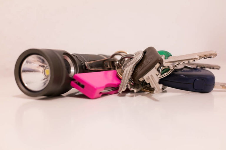 Best Keychain For Everyday Carry - 10 Keychains To Buy 2025