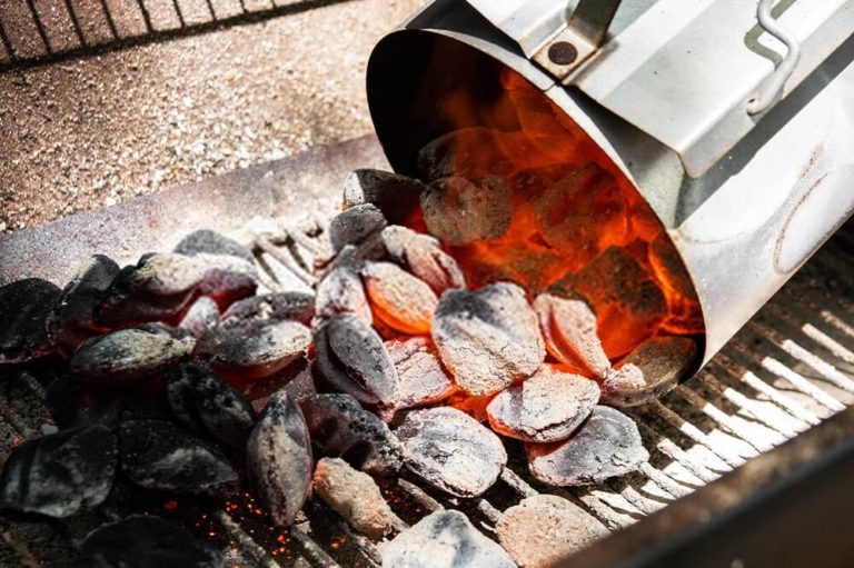 How To Use A Chimney Starter?